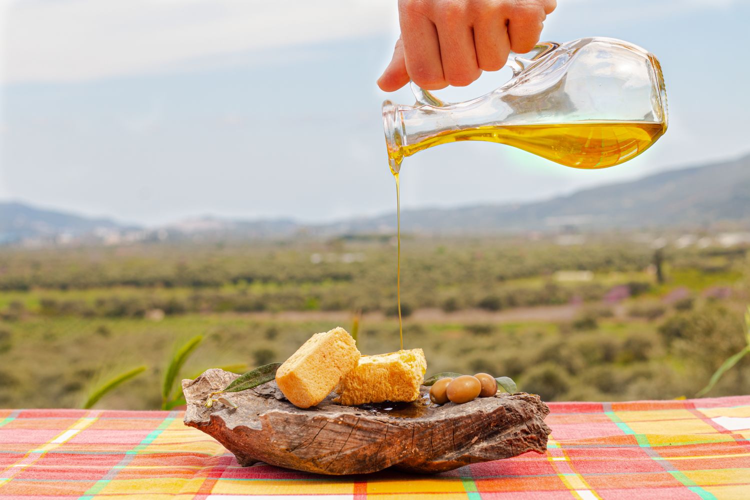 Organic Extra Virgin Olive Oil, MANAKI Variety 5L Tin Can - POROS ...